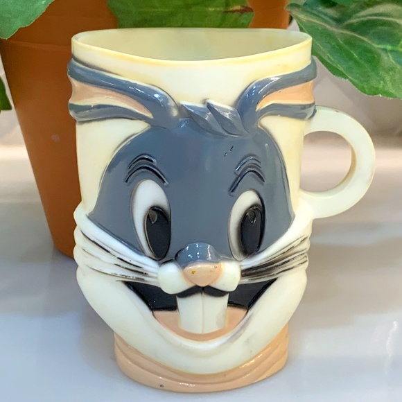 Warner Bros. | Dining | 977 Warner Brothers Bugs Bunny Plastic Mug ...
